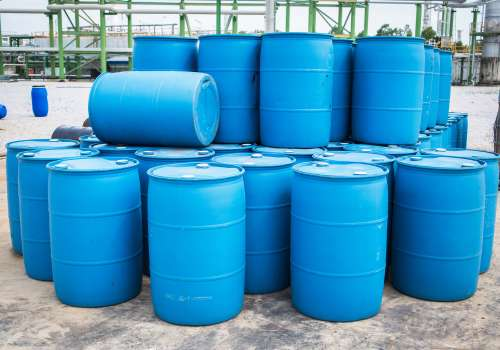 How to Choose the Right Plastic Drums for Storage - Jaishnavi Exports